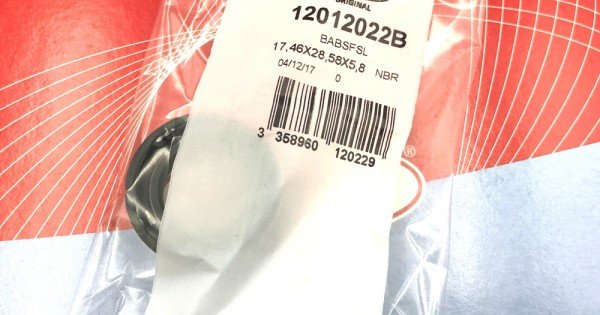 Oil seal 17,46*28,58*5,8/6,3 BABSL NBR